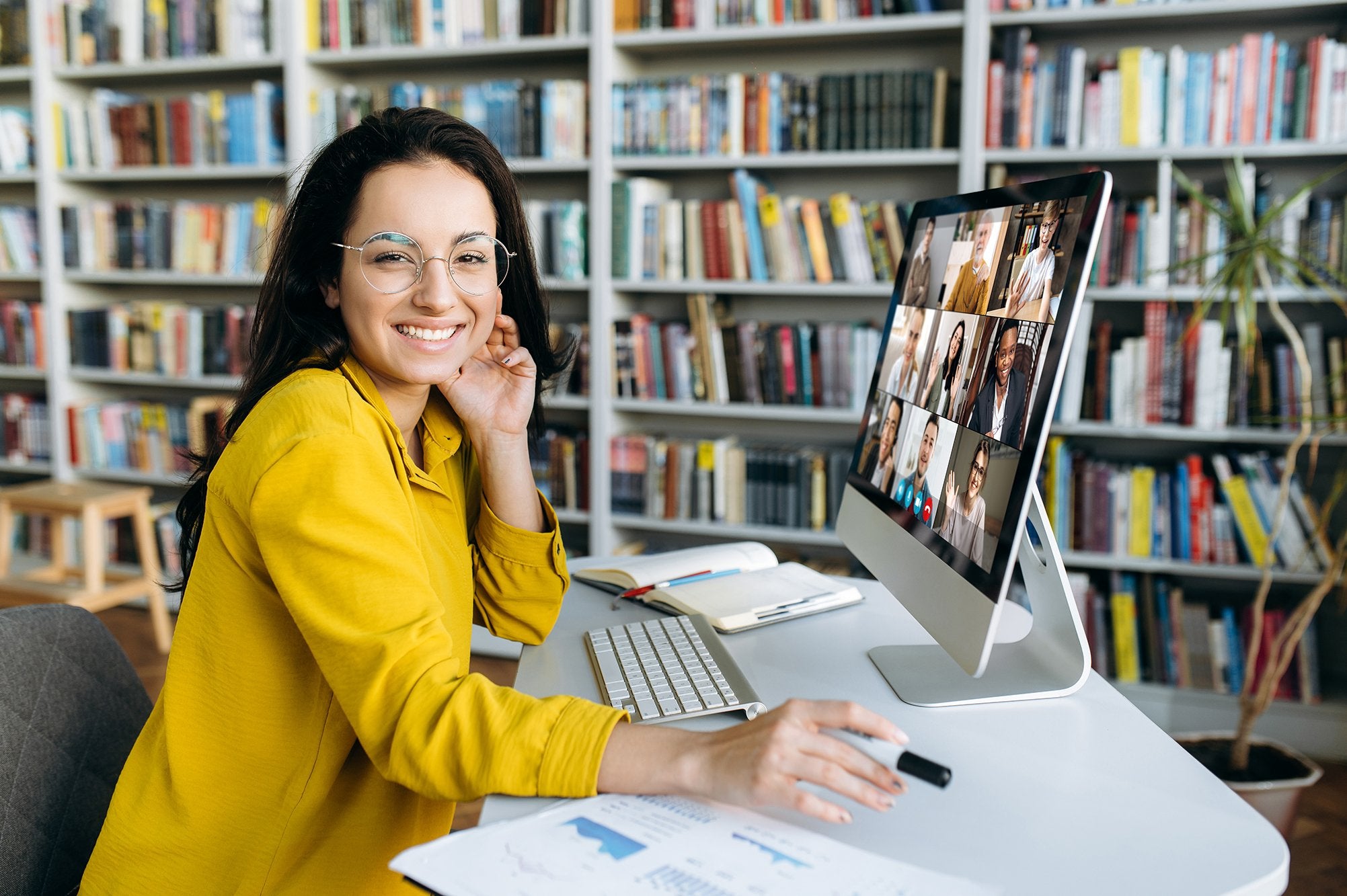 ZOOM-TASTIC: Quick Tips for Looking Good on Zoom – ReadingGlasses.com